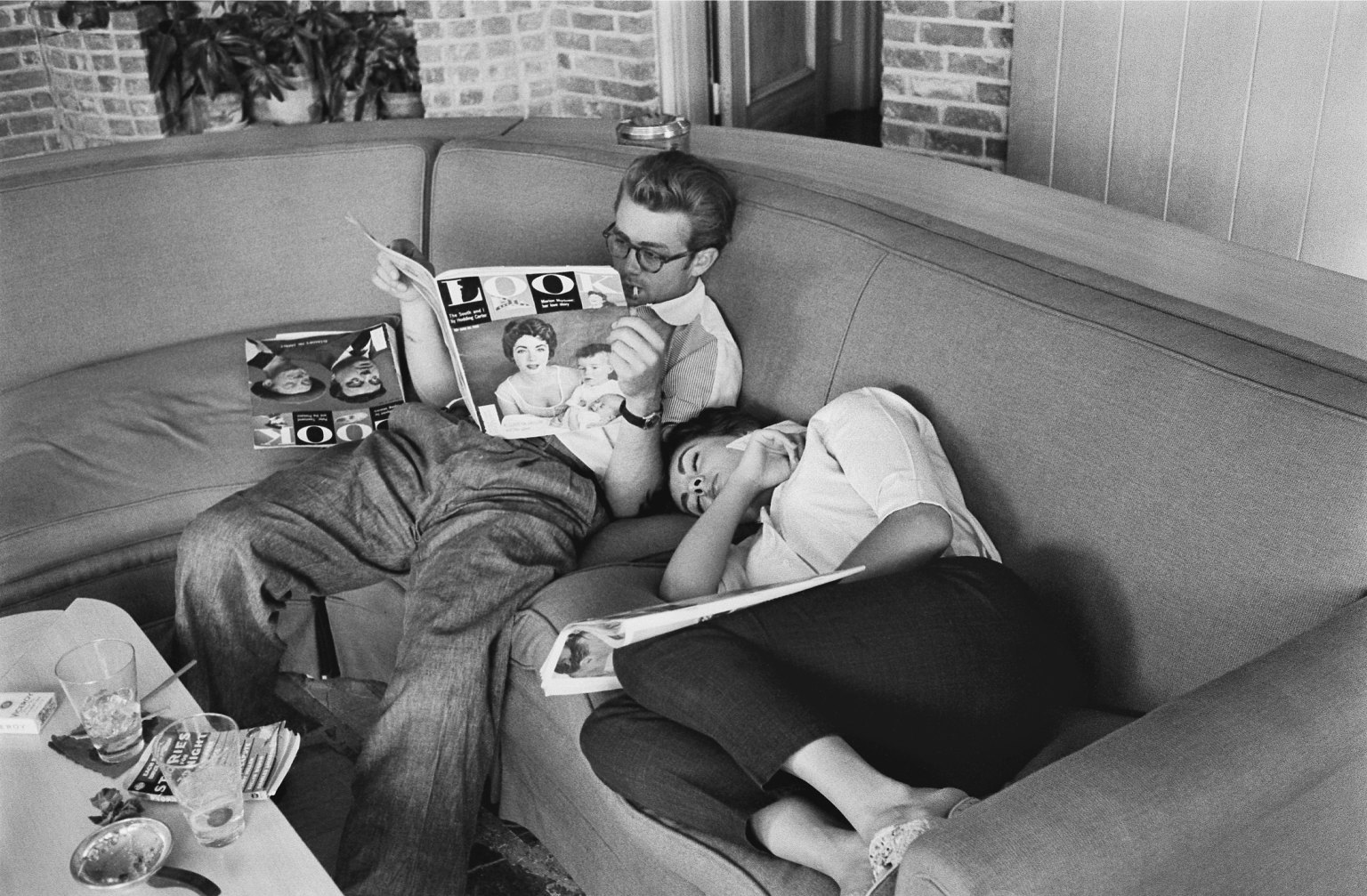 Rare Photos of Elizabeth Taylor’s Famous Friendships | Woman's World