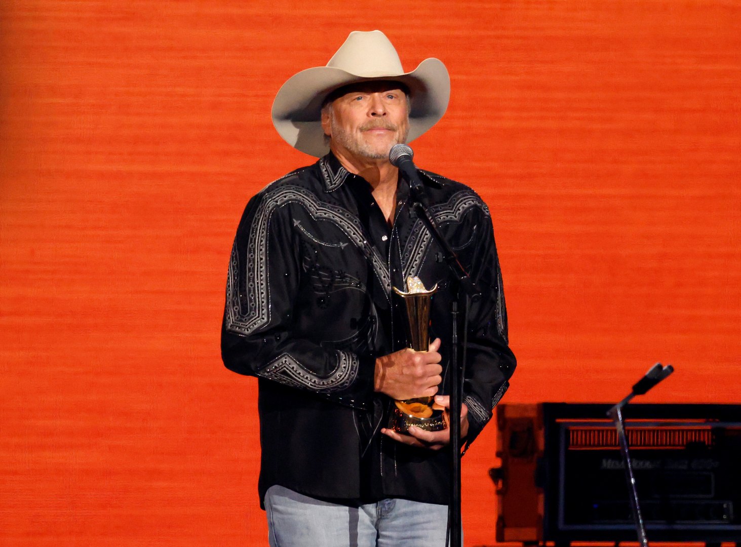 Alan Jackson Announces Final Concert in 2026: How to Get Tickets ...
