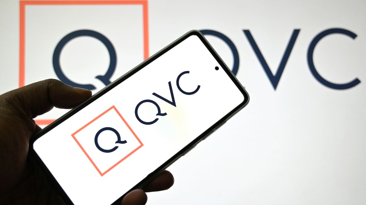 4 Holiday Shows on QVC Now Showing This Week | Woman's World