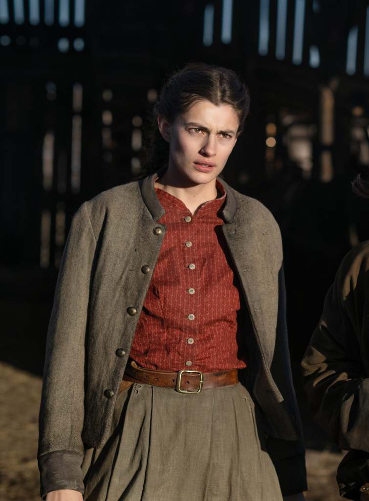 Cast of ‘The Abandons’: Lena Headey, Gillian Anderson Lead Netflix Show ...