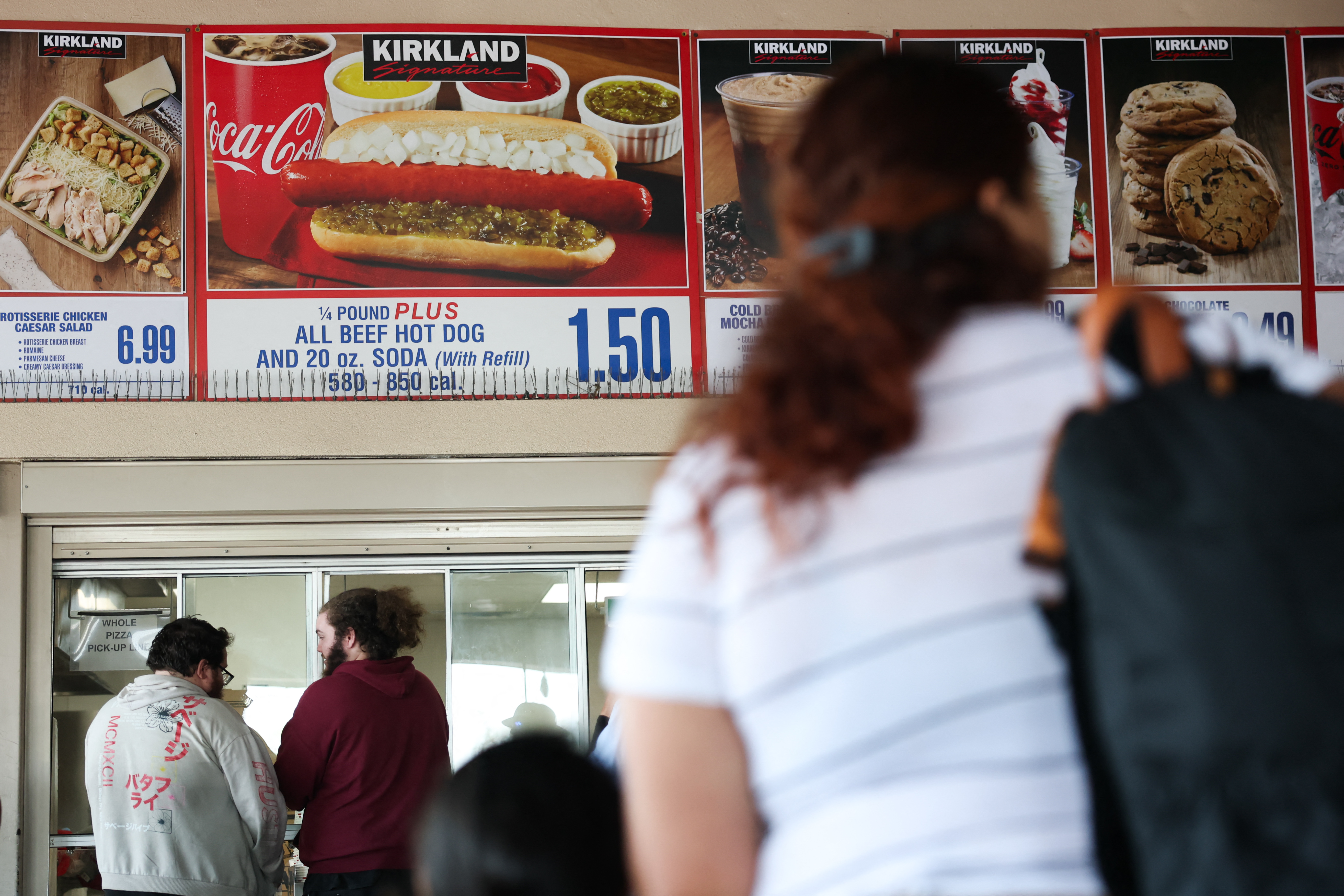 Costco Food Court Menus Around the World Feature Poutine, Bulgogi Pizza ...