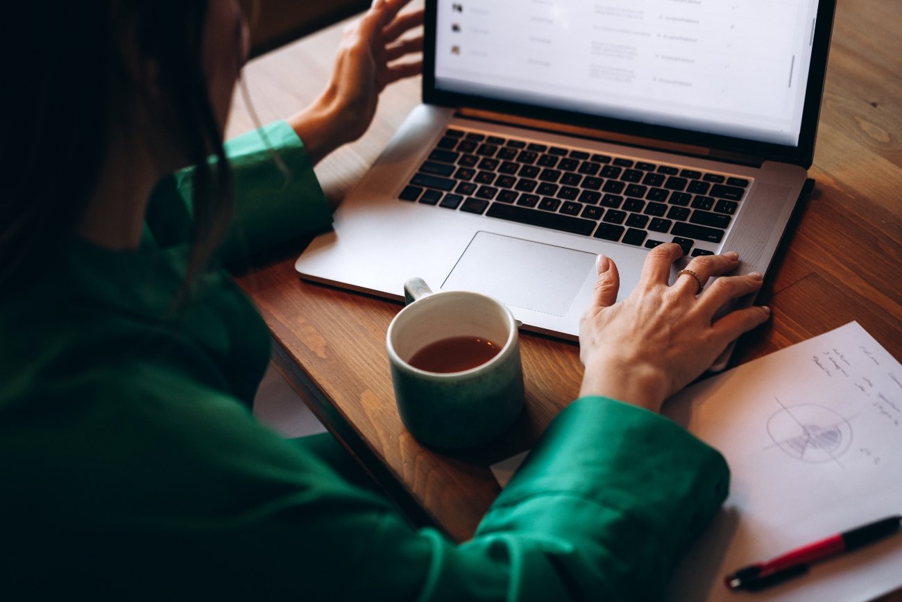 How to Spot the Party Invitation Scams That Steal Passwords | Woman's World