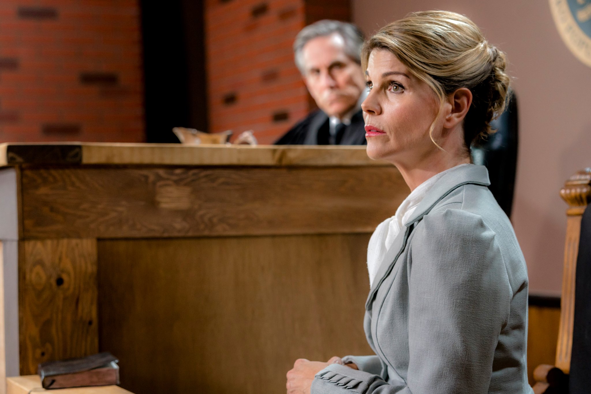 Lori Loughlin Is Back on ‘When Calls the Heart’ S14 After 5-Year Break ...