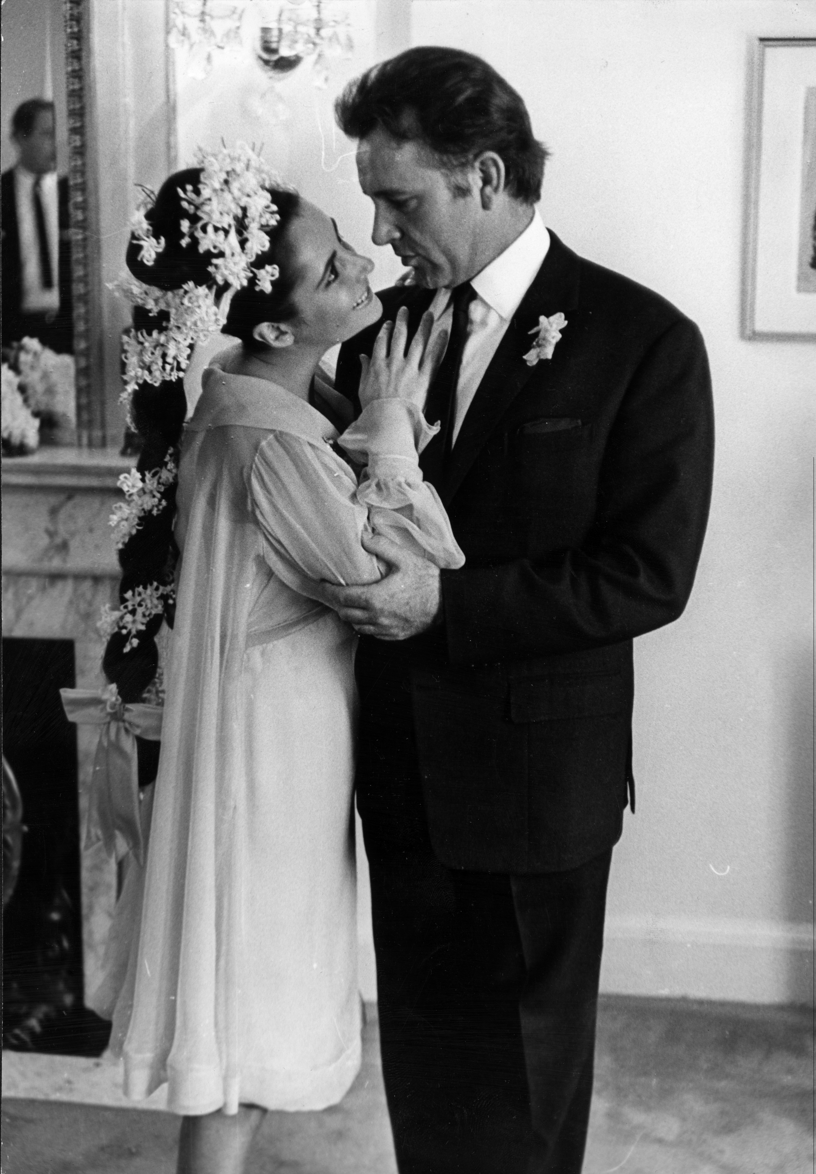Elizabeth Taylor's Husbands: The Stories Behind All 7 Men