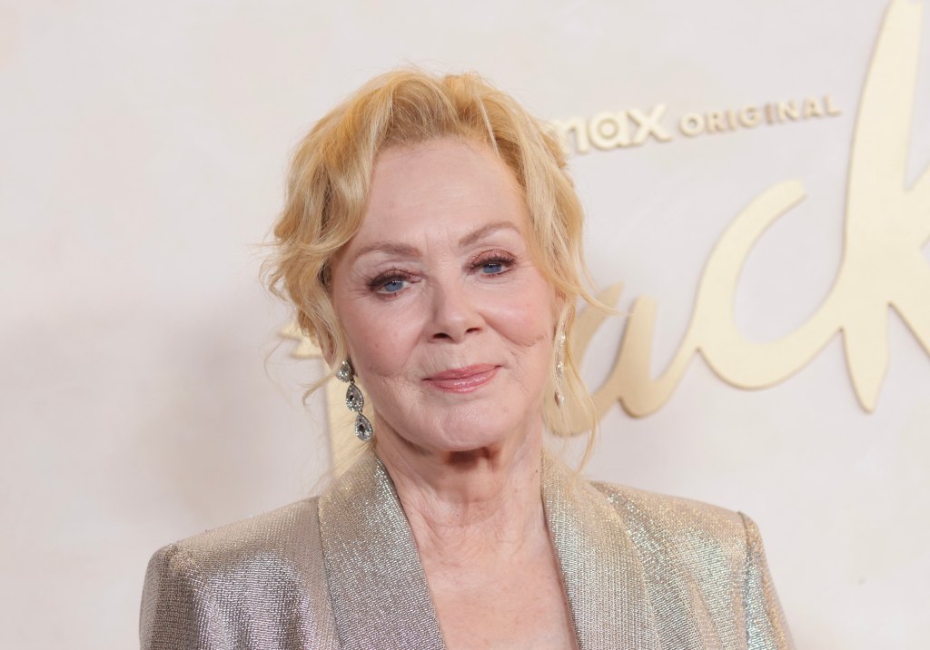 Elizabeth Perkins Praises Jean Smart’s ‘Hacks’ Role: ‘Thank You'